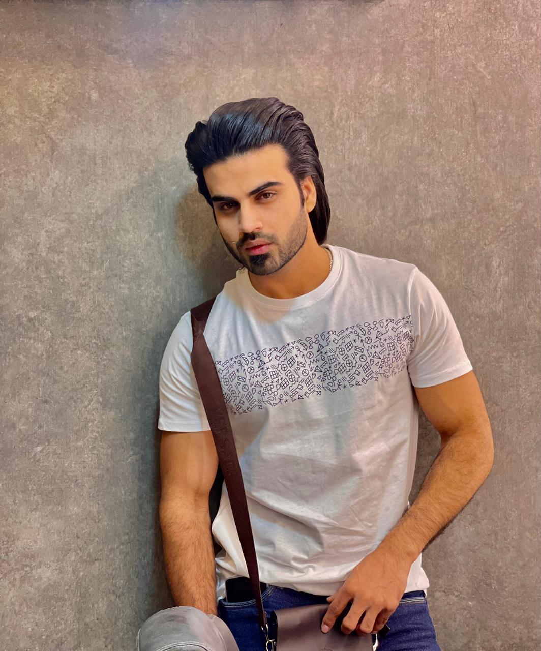 Who’s that boy? Malik Aqeel – New Kid on the Block. – Paperazzi